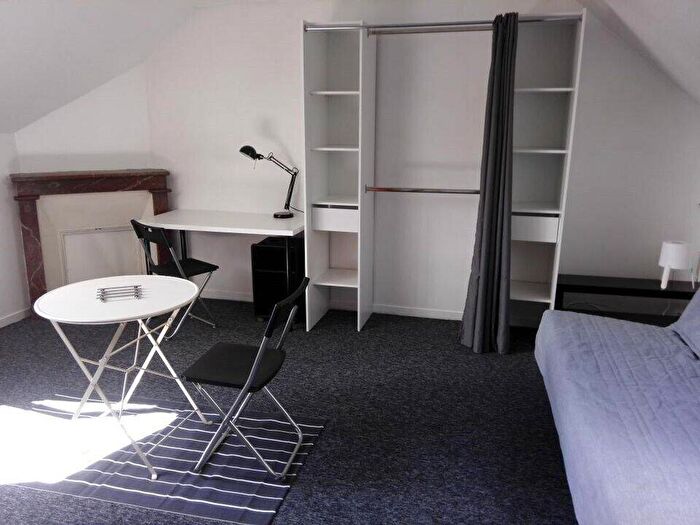Cathédrale, Tours - Appartement 1 pièce à louer
