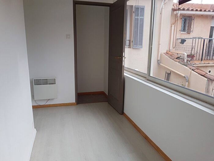 Gardanne, Centre-ville : Appartement 3 pièces à vendre
