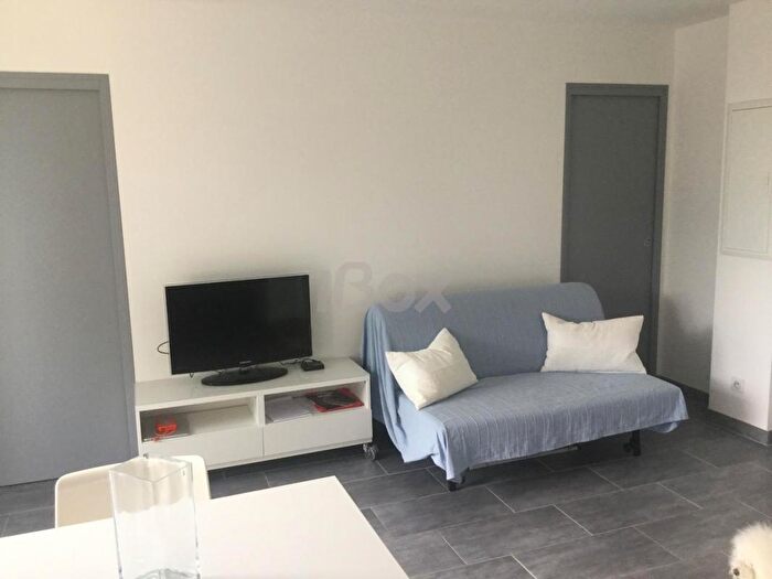 Appartement à louer - Toulon, Sainte-Anne - 2 pièces - 1 chambre