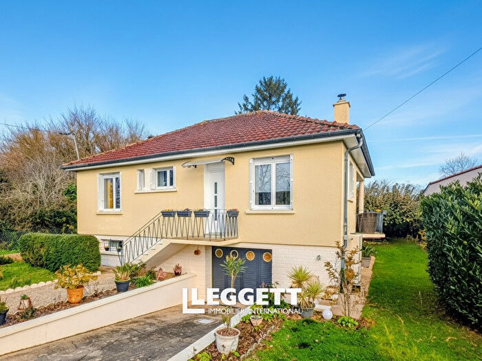 Maison à vendre - Civray - 4 pièces - 3 chambres