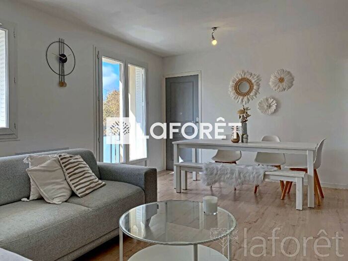 Appartement 4 pièces à Vennes-Bouvent-Charmettes, Bourg-en-Bresse, à louer
