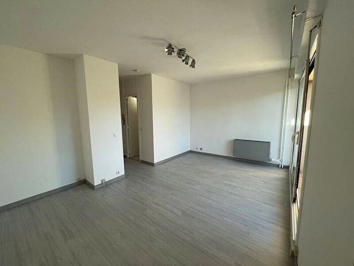 Appartement 1 pièce à louer - Val Saint-André, Arc, La Torse, Aix-en-Provence
