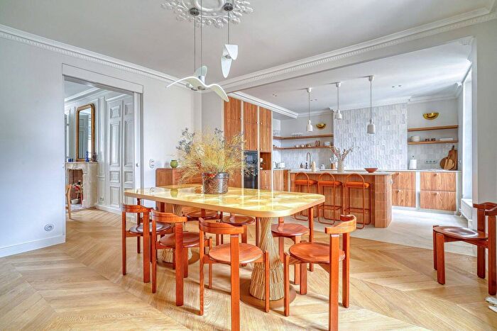 Appartement à louer - Vivienne-Gaillon, Paris ème arrondissement - 4 pièces - 3 chambres