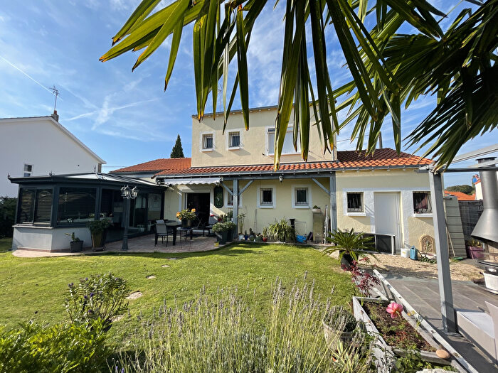 Maison à vendre - Nantes - 5 pièces - 3 chambres