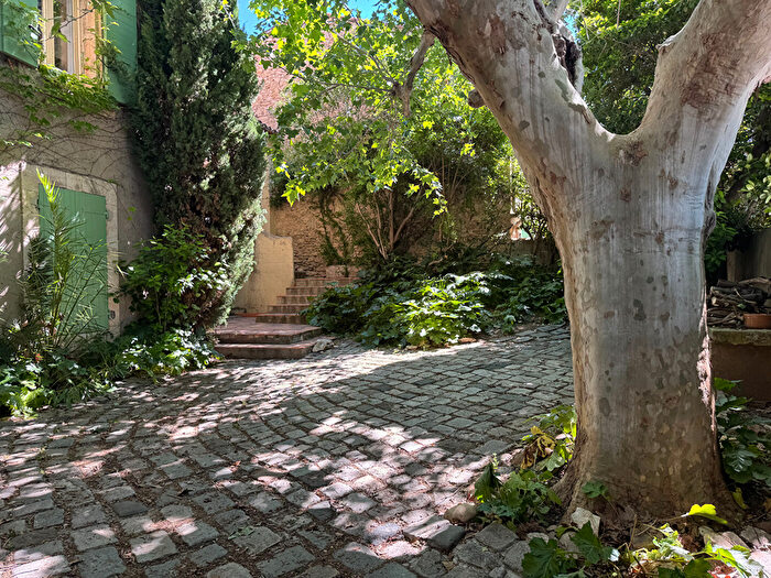 Maison 6 pièces à louer - La Fare-les-Oliviers