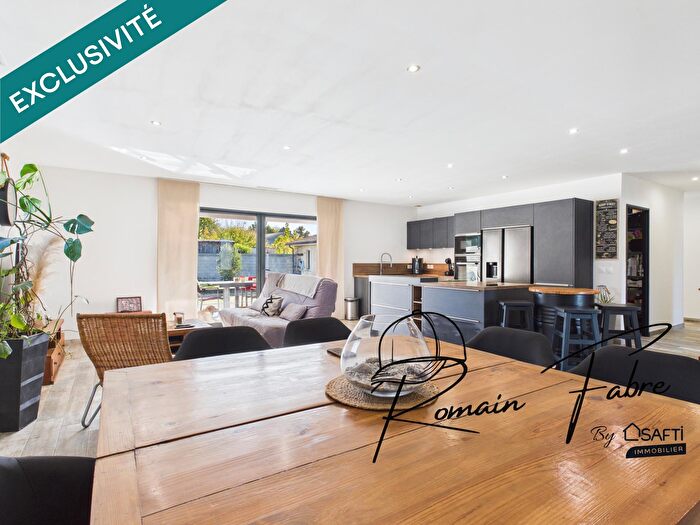 Maison à vendre - Cézac - 6 pièces - 5 chambres