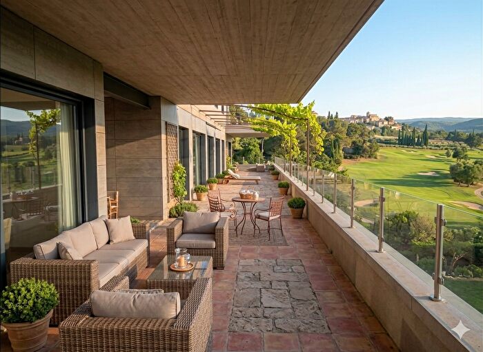 Maison 5 pièces à Châteauneuf-Grasse, à vendre