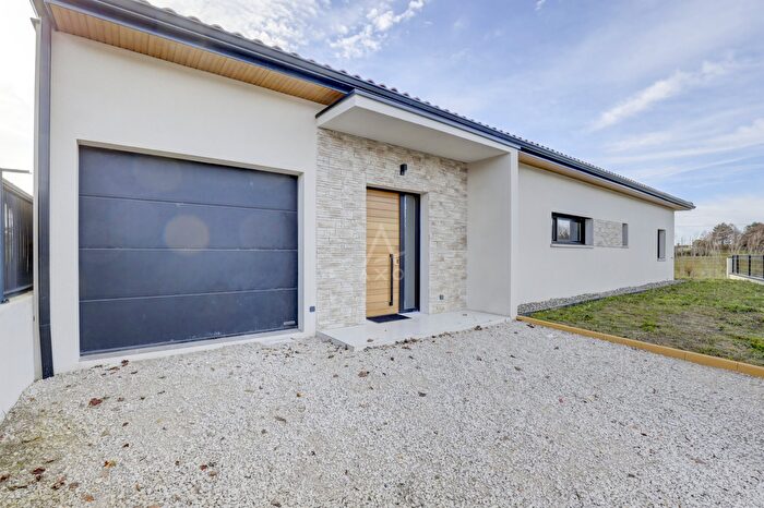 Maison à vendre - Villeneuve-lès-Bouloc - 5 pièces - 4 chambres