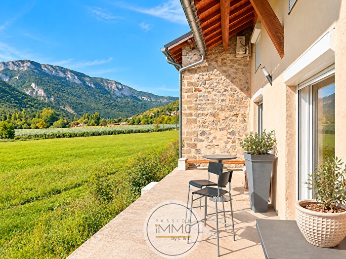 Maison 4 pièces à vendre à Trescléoux