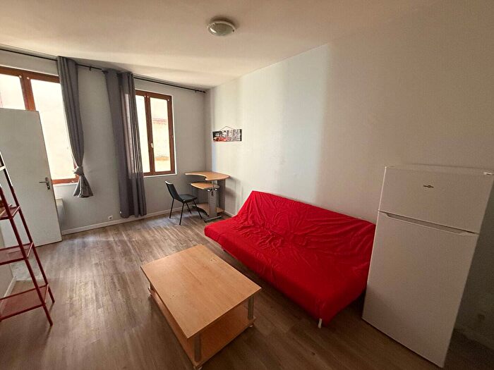 Appartement à louer - Cathédrale, Troyes - 1 pièce