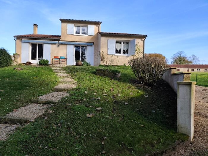 La Couronne : Maison 4 pièces à vendre