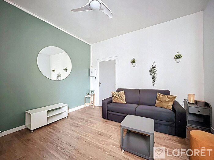 Appartement à louer - Briand Leclerc, Sens - 1 pièce
