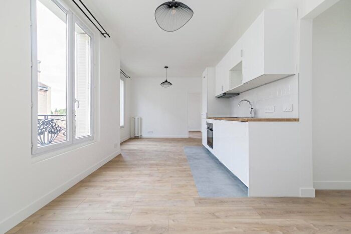 Asnières-sur-Seine, Centre-ville : Appartement 3 pièces à louer