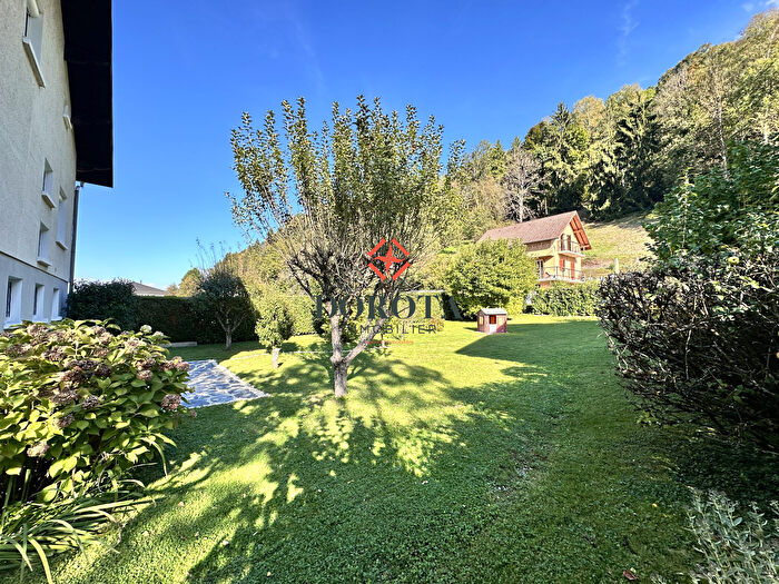 Maison à vendre - Allevard - 6 pièces - 5 chambres