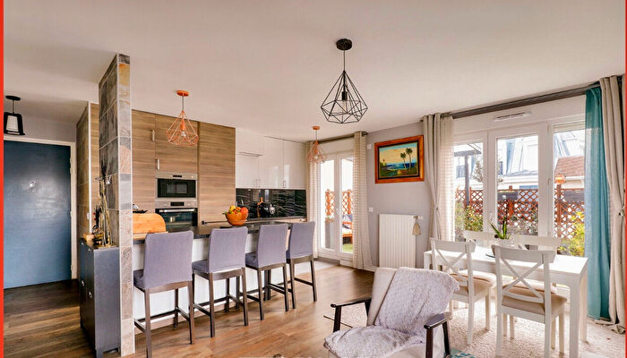 Appartement à vendre - Le Blanc-Mesnil, Pôle Gare - 4 pièces - 3 chambres