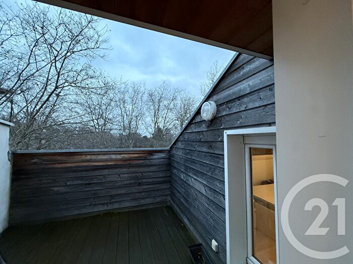 Appartement à louer - Saint-Étienne, La Terrasse, Bel Air, Bergson, Carnot - 3 pièces - 2 chambres