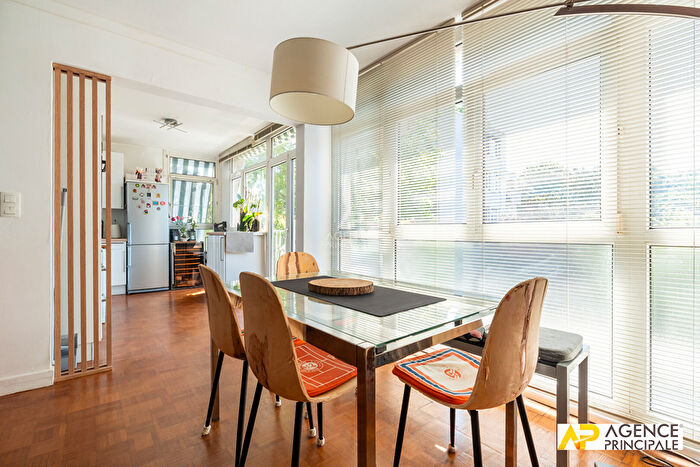 Maisons-Laffitte, Centre-ville : Appartement 4 pièces à vendre