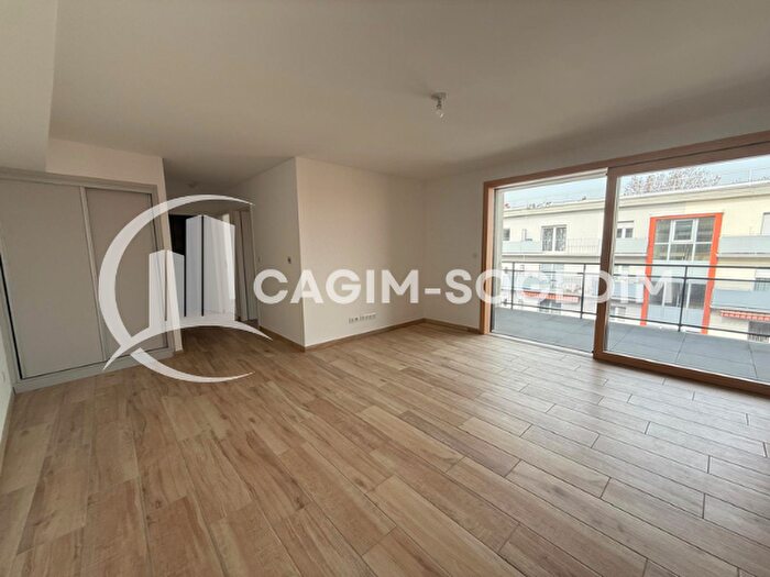 Appartement à vendre - Saint-Louis, Centre-ville - 2 pièces - 2 chambres