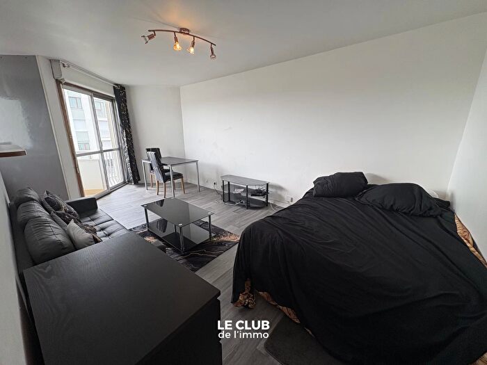 Orléans, Faubourg Saint-Jean - Appartement 1 pièce à vendre