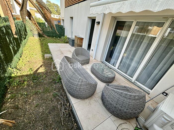 Appartement à vendre - Aubagne, Longuillar, Perussone, Charrel - 3 pièces - 2 chambres