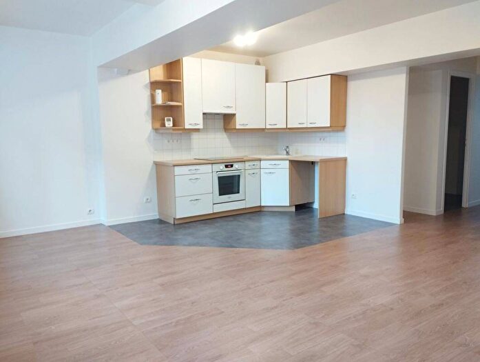 Appartement à louer - Saint Lazare-Veneurs, Compiègne - 3 pièces - 2 chambres