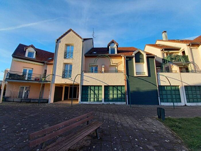 Appartement à louer - Palente, Orchamps, La Combe Saragosse, Besançon - 3 pièces - 2 chambres