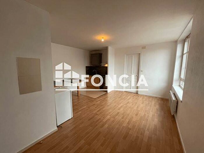 Appartement à louer - Gare Nord et Ouest, Charleville-Mézières - 3 pièces - 2 chambres