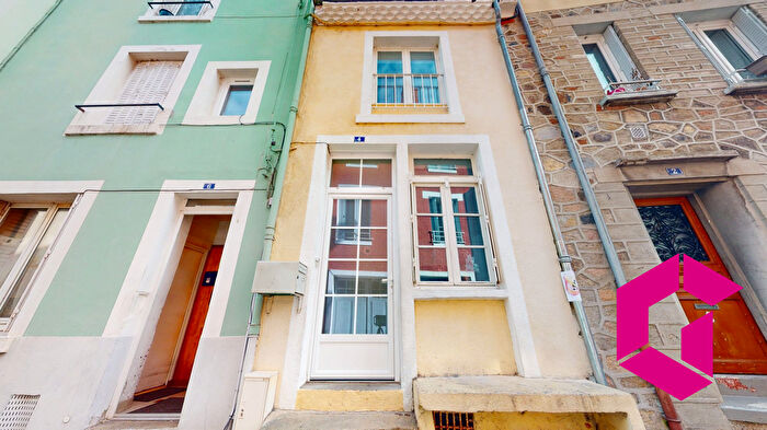 Maison à vendre - Issoire - 4 pièces - 3 chambres