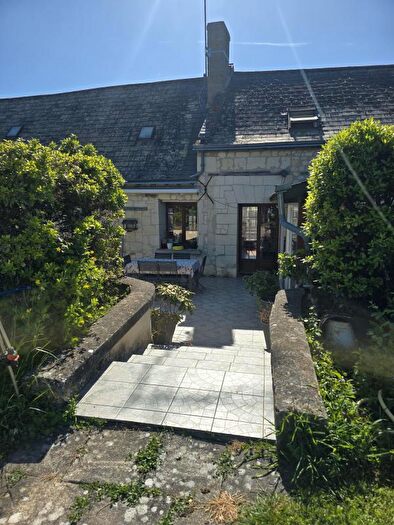 Distré - Maison 8 pièces à vendre