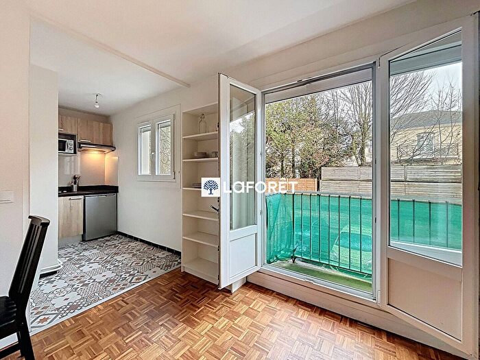 Appartement à louer - La Fontaine-Parc des Sceaux-Croix de Berny-Centre Ville, Antony - 1 pièce