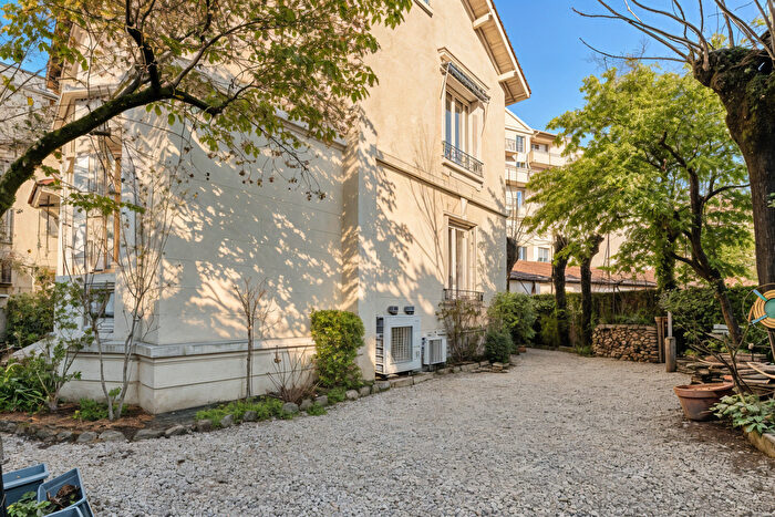 Maison à vendre - Lyon e , Villette, Paul Bert - 5 pièces - 3 chambres