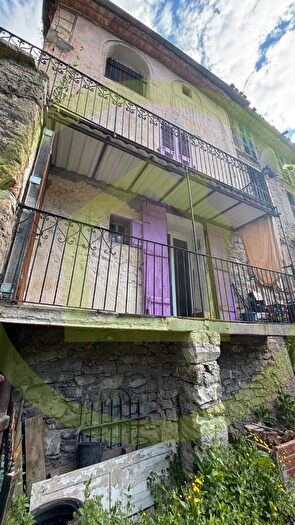 Maison à vendre - Touët-sur-Var - 5 pièces - 3 chambres