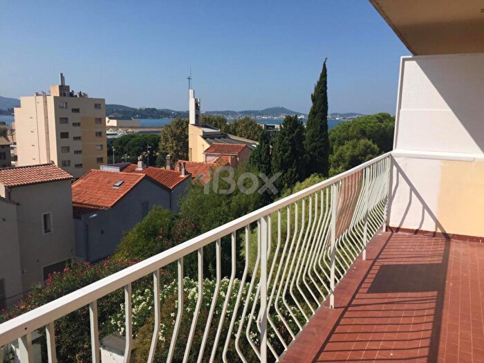 Appartement à louer - Toulon, Le Mourillon, La Mitre, Fort Lamalgue - 1 pièce