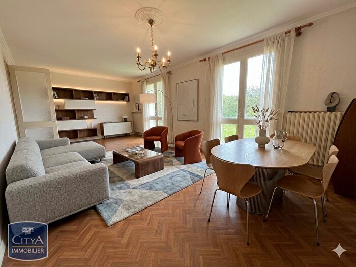 Maison 6 pièces à vendre à Saintes, La Gare, Sébastien de Brouard, La Fenêtre