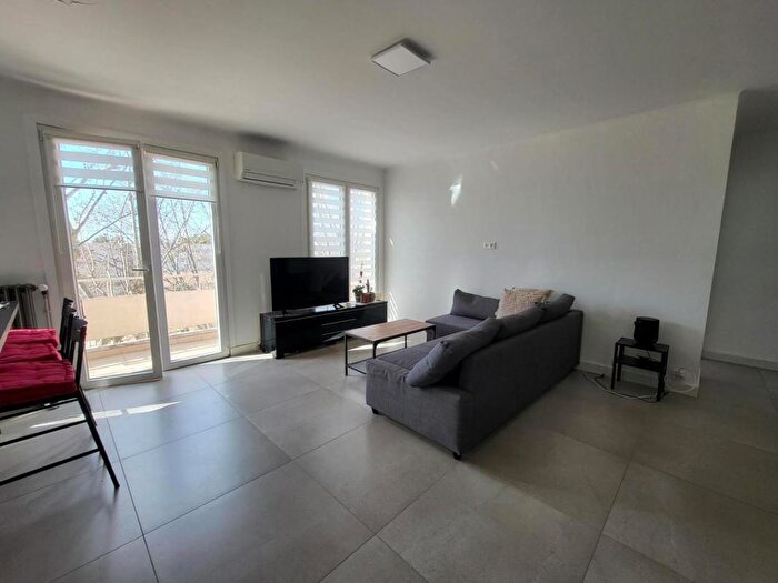 Appartement à louer - Salon-de-Provence, Monaque, Craponne - 2 pièces - 1 chambre