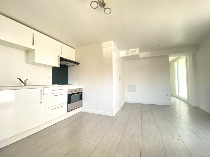 Appartement à louer - Jouars-Pontchartrain - 2 pièces - 1 chambre