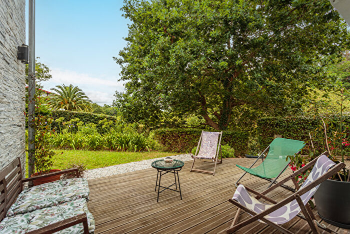 Maison à vendre - Arbonne - 6 pièces - 4 chambres