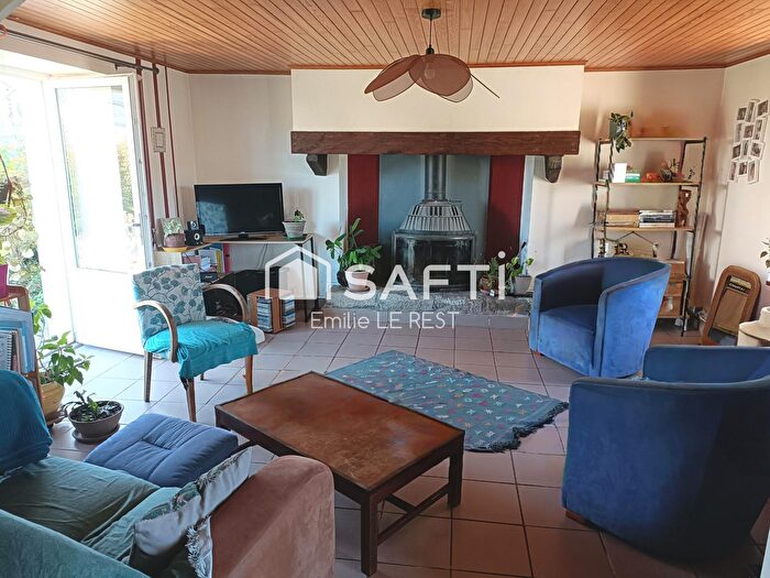 Ploéven : Maison 4 pièces à vendre
