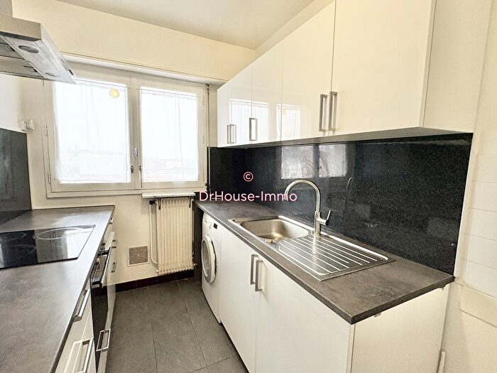 Appartement à vendre - Mantes-la-Jolie, Centre-ville - 2 pièces - 1 chambre