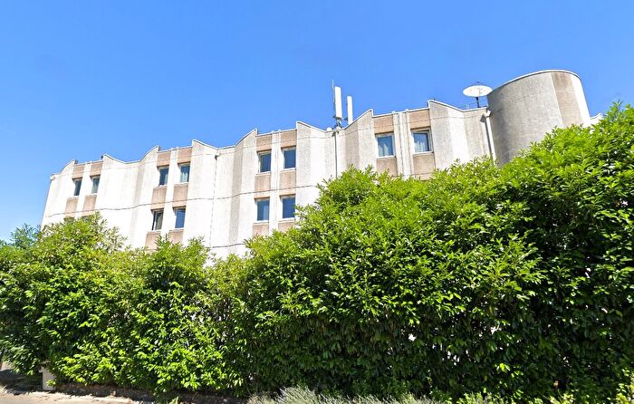 Appartement à vendre - Roissy-en-Brie, Arpents, Etang, Vignes - 2 pièces - 1 chambre