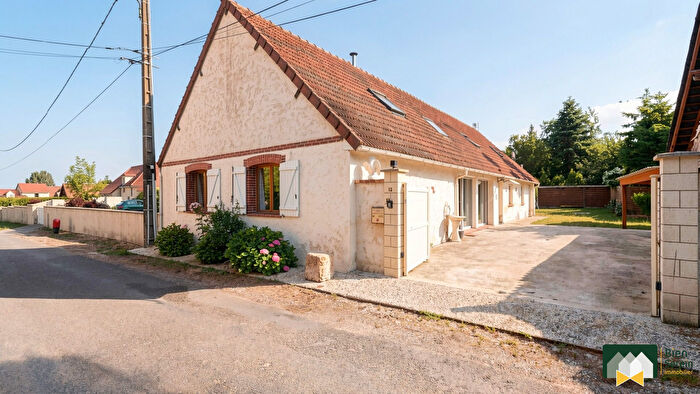 Maison 6 pièces à Nogent-sur-Eure, à vendre
