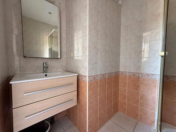 Appartement à louer - Gare, Perpignan - 1 pièce
