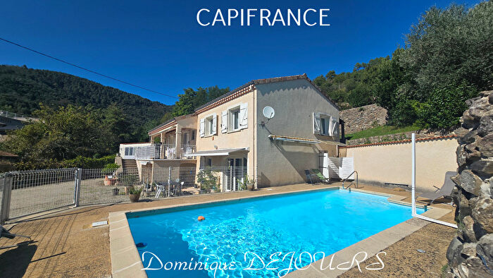 Maison à vendre - Saint-Fortunat-sur-Eyrieux - 6 pièces - 4 chambres