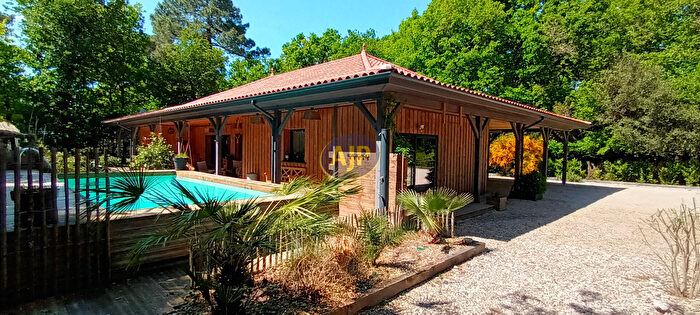 Maison à vendre - Soulac-sur-Mer - 7 pièces - 6 chambres