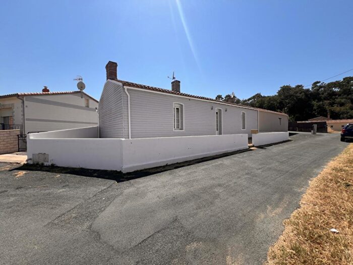 Longeville-sur-Mer : Maison 4 pièces à vendre