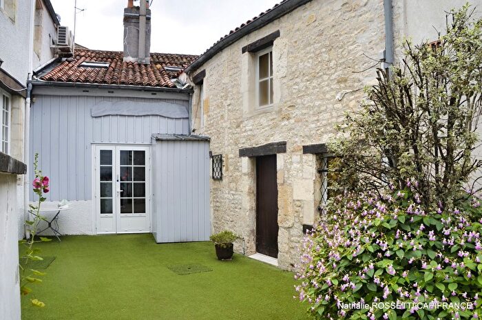 Maison à vendre - Surgères - 5 pièces - 3 chambres