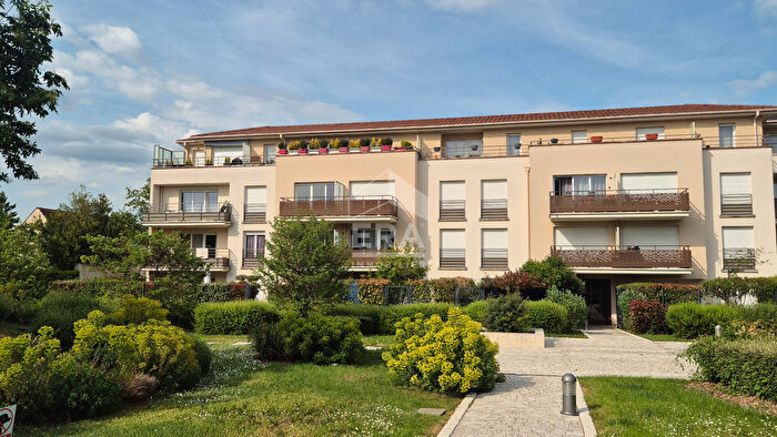 Appartement 2 pièces à Brie-Comte-Robert, Centre-ville, à vendre