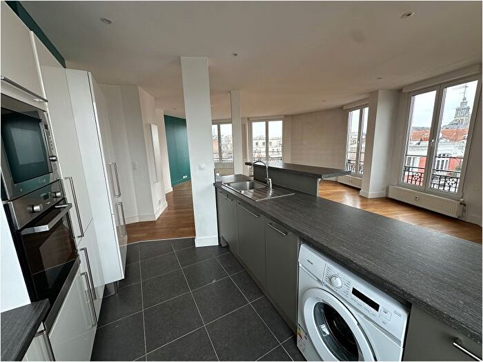 Appartement à louer - Lille, Centre-ville, Euralille - 5 pièces - 4 chambres