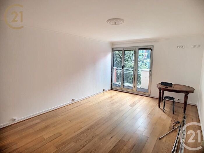 Appartement à louer - Le Kremlin-Bicêtre, Les Coquettes, Les Plantes - 3 pièces - 2 chambres