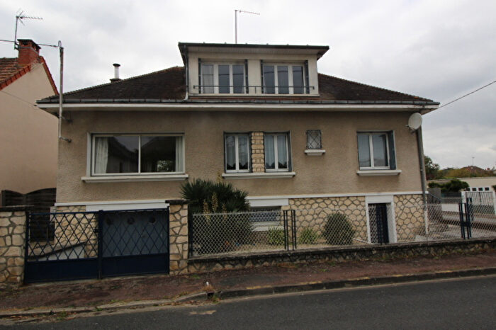 Maison à vendre - Châtellerault, Est - 6 pièces - 4 chambres